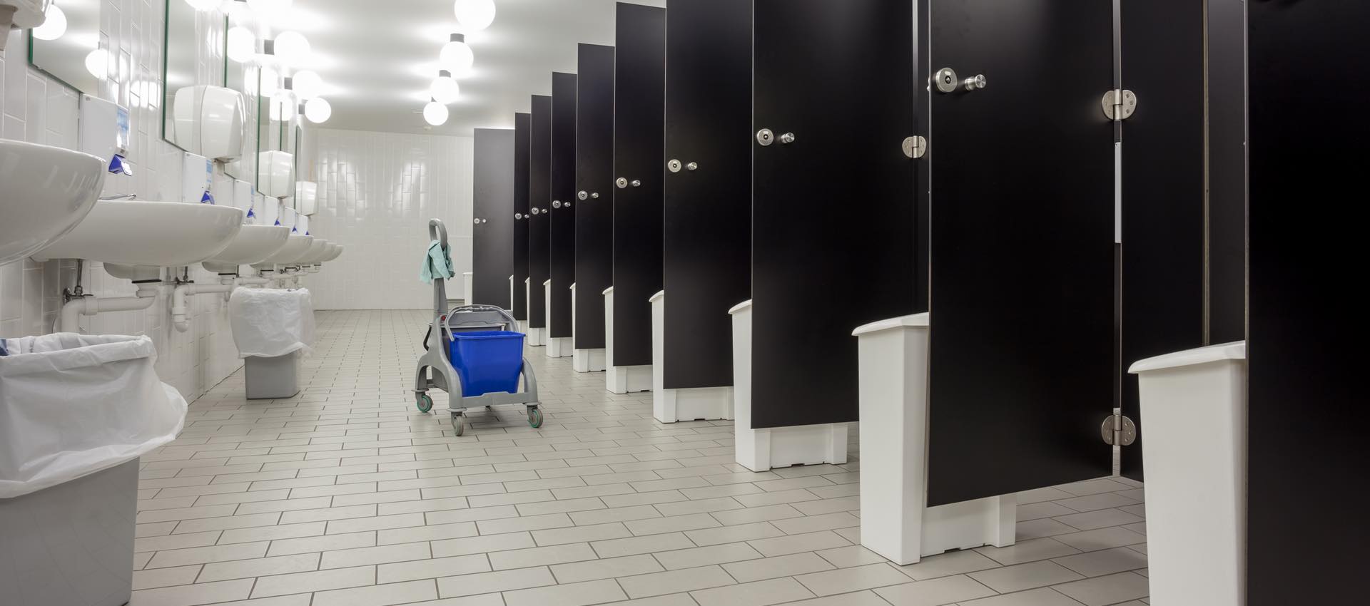 A+ BBB Rated Commercial Restroom Cleaning | Phoenix Metro